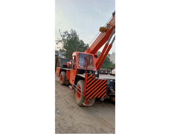 14 ton Hydra crane - With Fuel - With Operator | Synfra