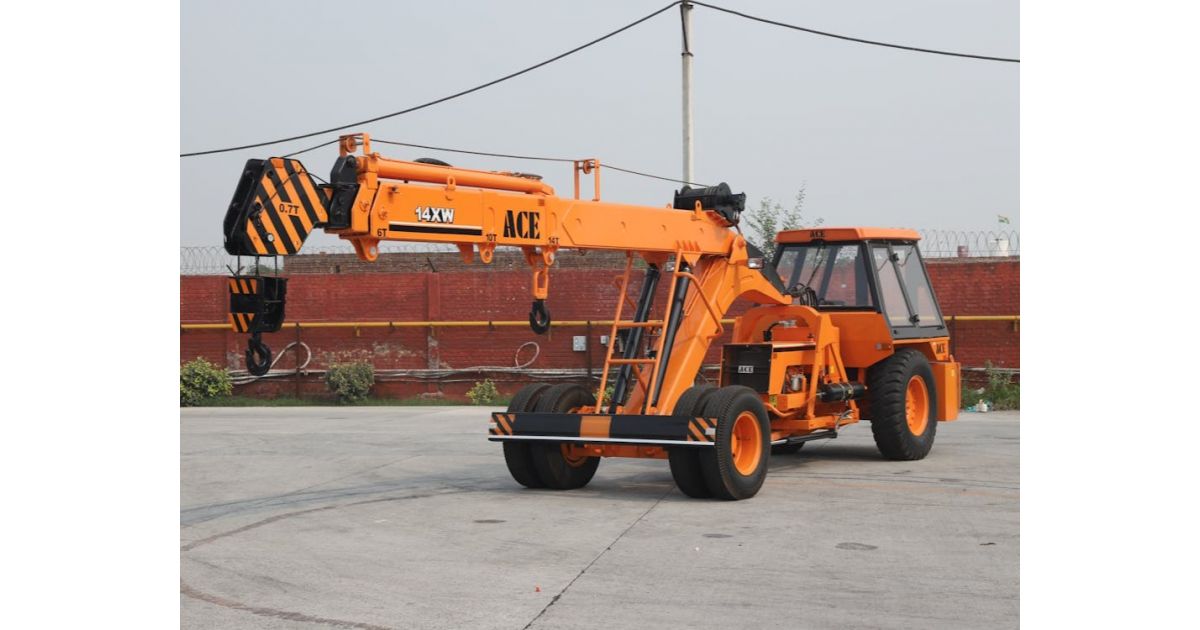 13XW Hydra lifting crane - With Fuel - With Operator | Synfra