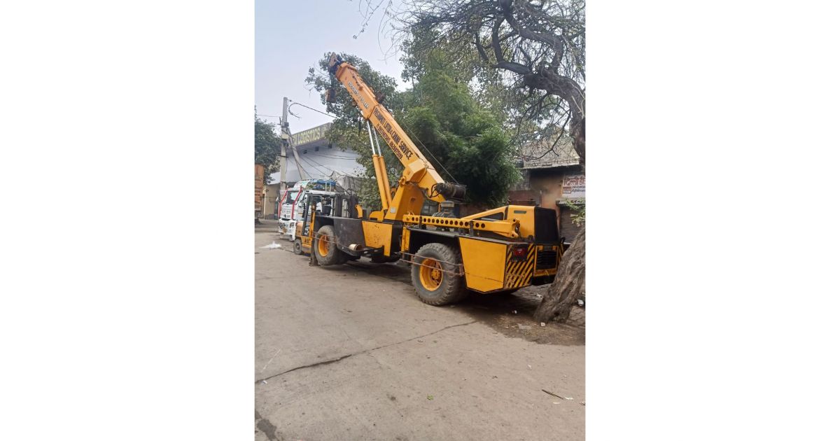 F15 FARANA - With Fuel - With Operator | Synfra