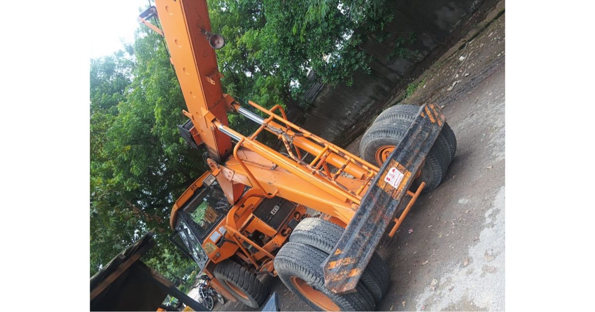 ACE 14XW Pick‑and‑Carry Hydraulic Mobile Crane: - With Fuel - With ...